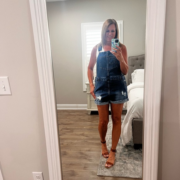Love Tree | Pants & Jumpsuits | Love Tree Denim Overalls | Poshmark